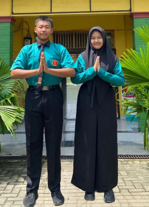 Seragam Siswa SMA Negeri 15 Pekanbaru - SMA Negeri 15 Pekanbaru